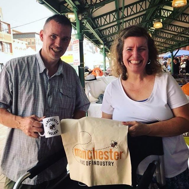 Manchester Souvenirs - The Online Manchester Gift Shop