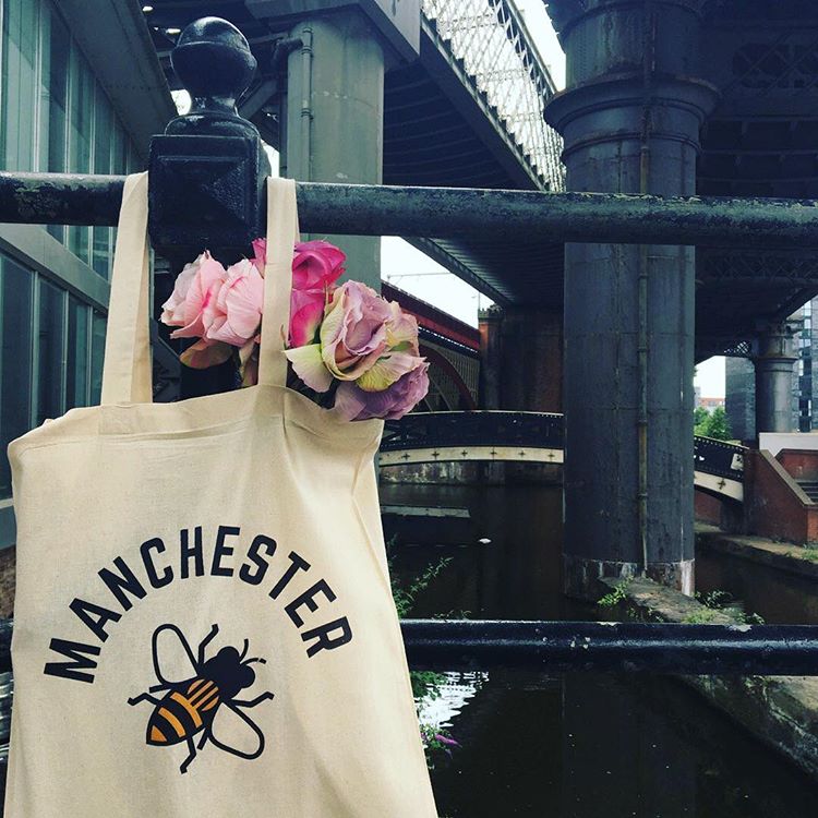 Manchester Souvenirs - The Online Manchester Gift Shop